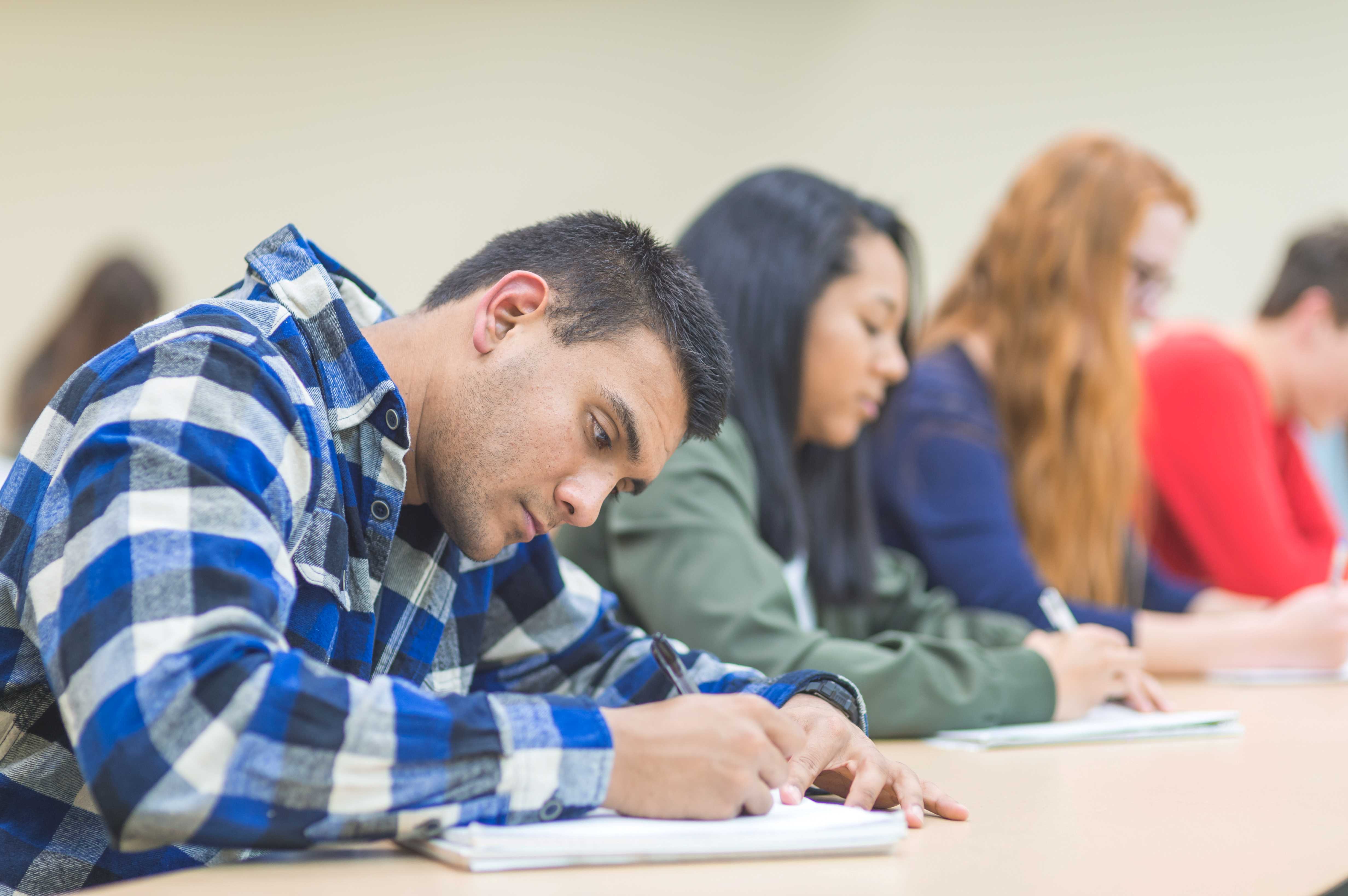 Research: Shared Gains: Immigrant-Origin Students .. | migrationpolicy.org